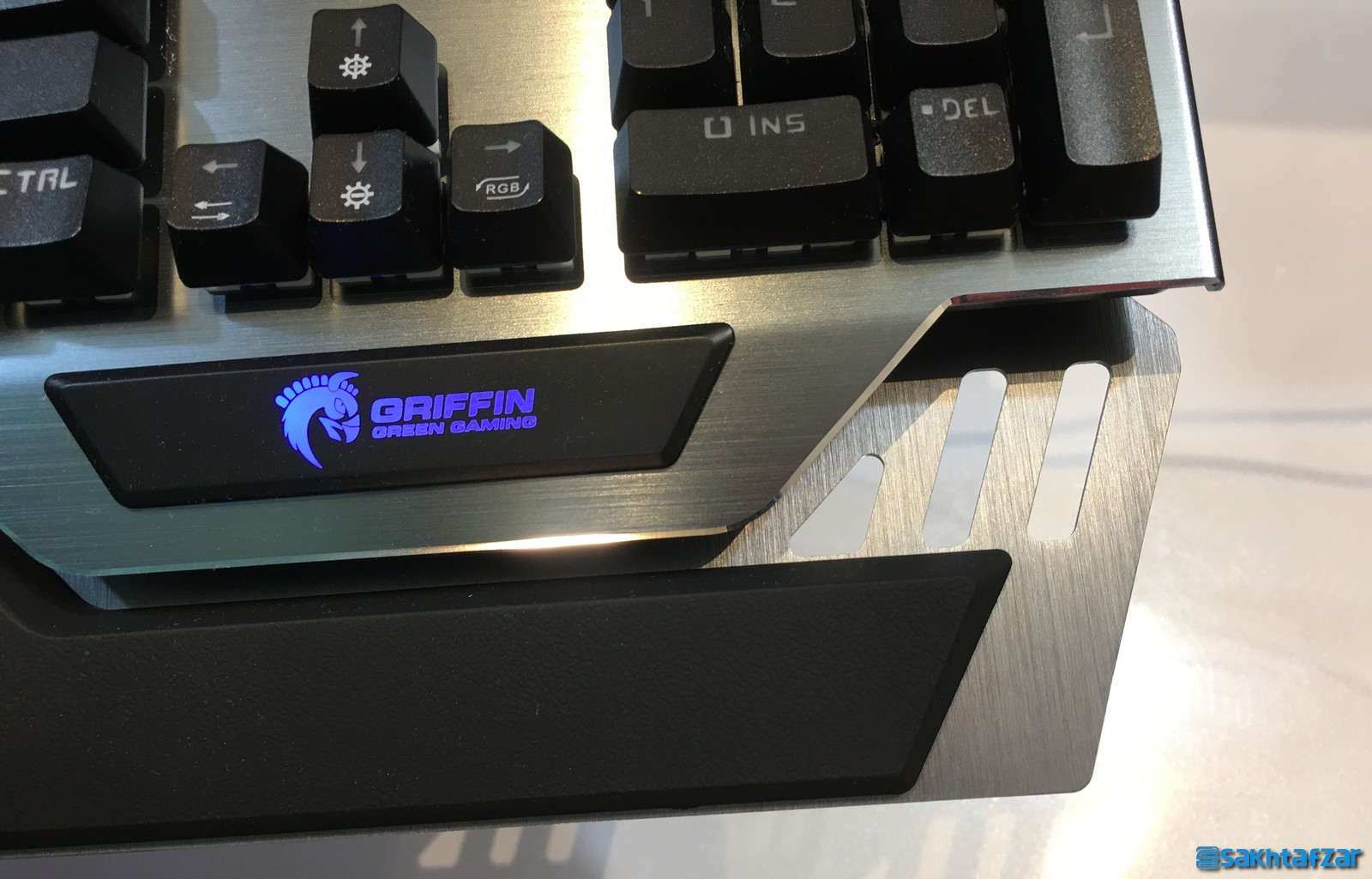 بررسی ‌کیبورد مکانیکی گیمینگ گرین GREEN GK803-RGB - سخت افزار مگ