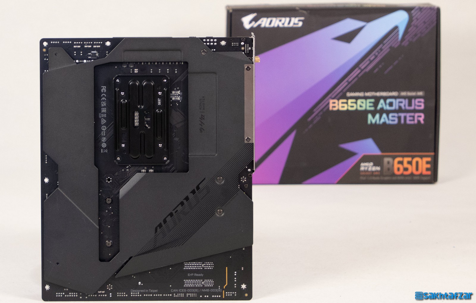 بررسی مادربرد گیگابایت GIGABYTE B650E AORUS MASTER - سخت افزار مگ