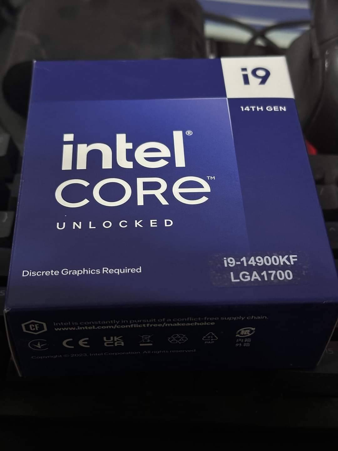 اولین عکس از بسته بندی پردازنده مرکزی اینتل Core i9-14900K منتشر شد ...